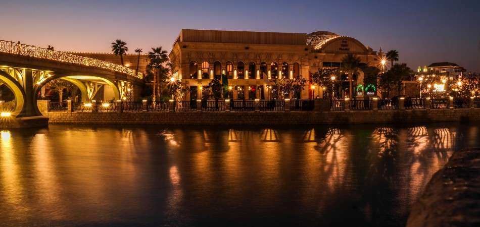 Explore Riverland Dubai 2025: Photos, Attractions, And Car Rental Tips